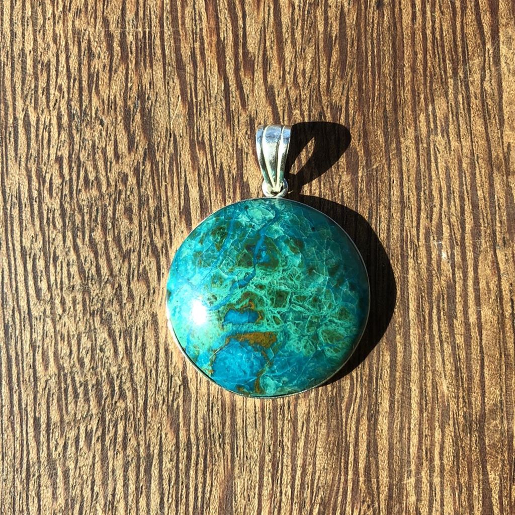 Pingente Crisocola (Turquesa Peruana) e prata – Redondo | Rio Místico